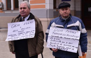 Cer despăgubiri de 100.000 de euro pentru fiecare oră de protest ...