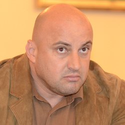 Firma falimentară a lui Simota a pierdut contractul pentru grădiniţă ...