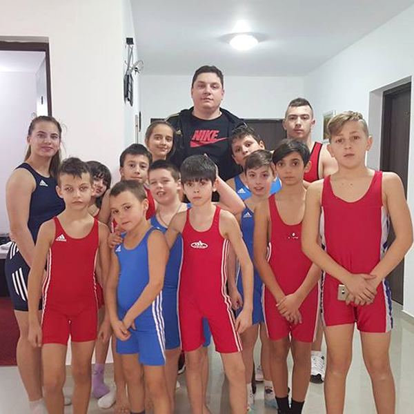 Succese pentru luptătorii deveni la Beclean - Stiri si informatii din ...