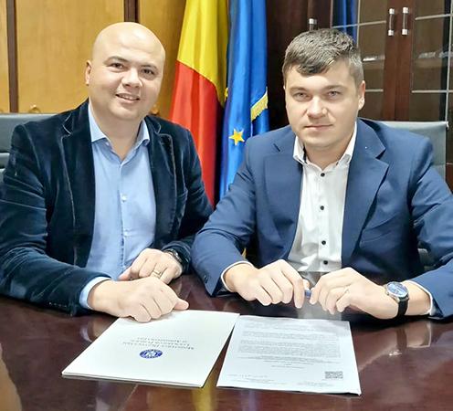 Simeria: A fost semnat contractul pentru rețeaua de canalizare din ...