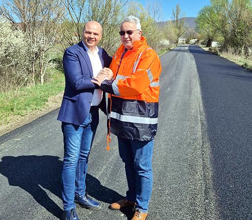 Asfaltare pentru a doua poartă de intrare în Simeria - Stiri si ...